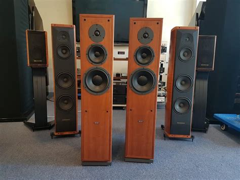 Dynaudio Contour 3 0 Speaker Audio Soundbars Speakers And Amplifiers On Carousell