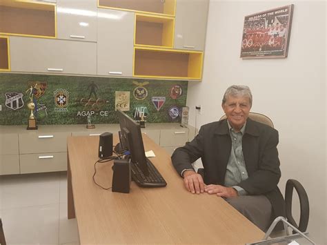 Wilson Piazza Maior Capitão Do Cruzeiro E Tricampeão Mundial Em 1970