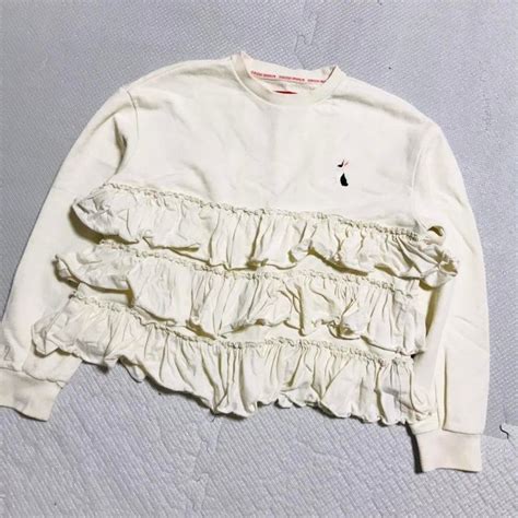 165사이즈 아이스비스킷 프릴 맨투맨 펭귄 아이보리색 헬로마켓