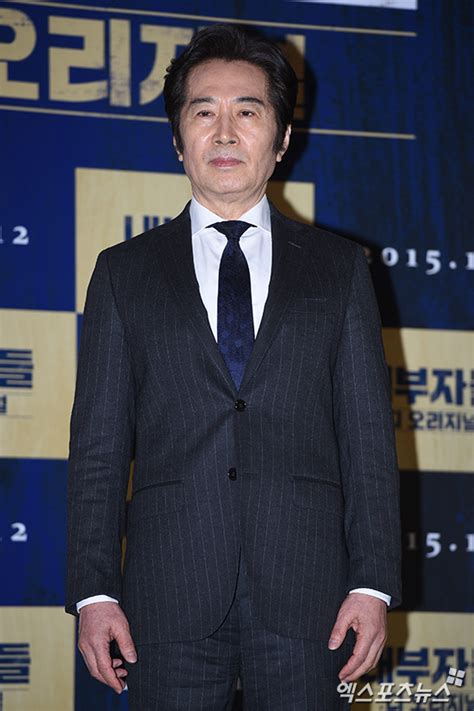 백윤식 중년의 멋 포토