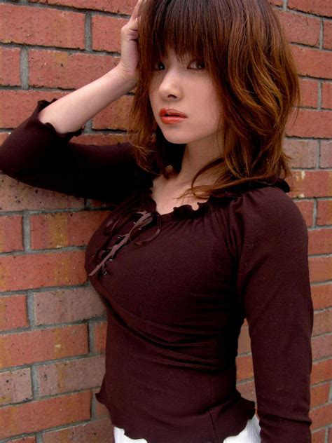 はちきれそうなオッパイ着衣巨乳画像 Part1 おっぱいフェチ研究所