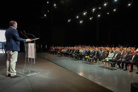 الملك عبدالله الثاني يفتتح استوديوهات أوليفوود لصناعة الأفلام Et