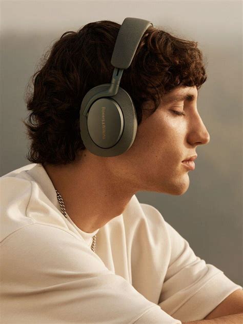 Bowers And Wilkins Px7 S2e Noise Cancelling Wireless Over Ear Headphones