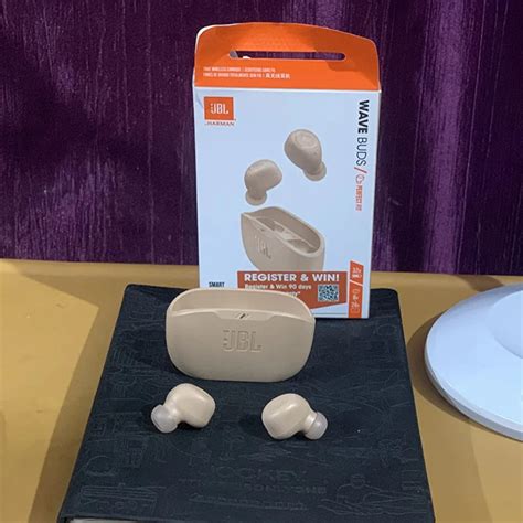 Black Jbl Wave Buds In Ear Wireless Earbuds Tws Mobile At Rs Piece In Ghaziabad