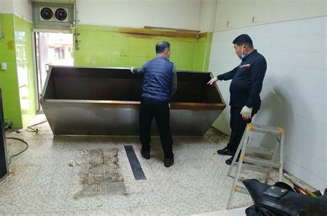 폐업 늘자 중고용품이 넘친다