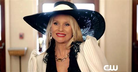 Dynasty Exclusive Watch Nicollette Sheridans Entrance As Alexis