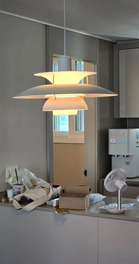 친절하시고 작업도 꼼꼼하게 해주시고 무엇보다 전등은 서비스로해주신거 너무 감사드립니다 숨고 숨은고수