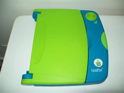 Original Leap Frog Leap Pad Learning System 5 Books 4 Cartridges K 2nd