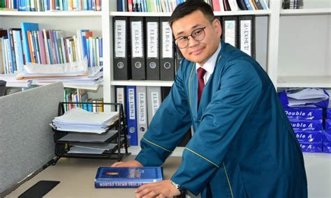 ХУУЛЬ ЗҮЙН ҮЙЛЧИЛГЭЭНИЙ ТӨВ ХУУЛЬ ЗҮЙН ҮЙЛЧИЛГЭЭ ХУУЛИЙН ЗӨВЛӨГӨӨ