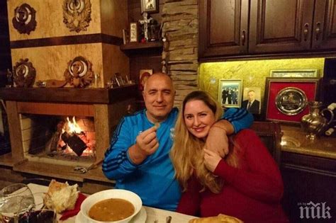 Грижа ли го е някой за Венета Борисова внуците Бойко и Иван и 8 годишната дъщеря на Севделина