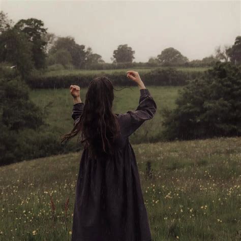 پروفایل دخترونه تم دارک طبیعت مشکی پروفایل تاوعکس