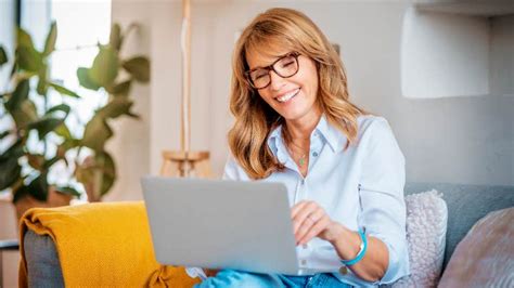 4 Annoying Work Habits That Employees Avoid By Not Going Back To The Office Yourtango