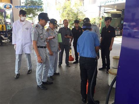 មន្ត្រីកាំកុងត្រូល រកឃើញស្ថានីយប្រេងឥន្ធនៈ Ptt ស្តុបបូកគោ