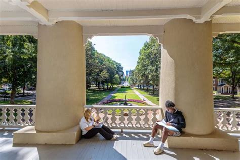 How Do I Turn In Assignments Communicate With My Instructor Or Take Exams William Peace