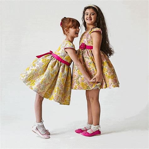 خرید انواع لباس دخترانه 👧🏻 بچگانه تا نوجوان گونش کیدز