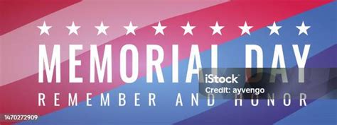 현충일 포스터를 기억하고 기립니다 미국 기념일 축하 미국 국경일 양식화된 미국 국기 배경에 흰색 텍스트가 있는 초대장 템플릿입니다 벡터 그림 미국 메모리얼 데이에 대한 스톡