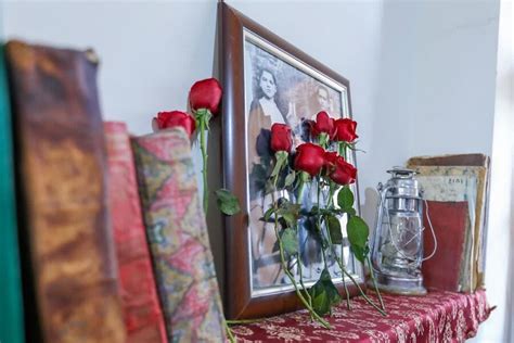 سازمان بهزیستی گزارش تصویری ا گلباران بیت تاریخی امام خمینی ره در خمین