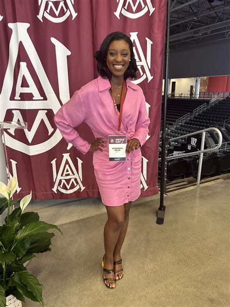 Keneisha Deas Keneisha Deas Added A New Photo