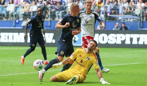 Einst Problemzone Jetzt Auf Rekordkurs Der Hsv Wird Zum Bollwerk Mopo