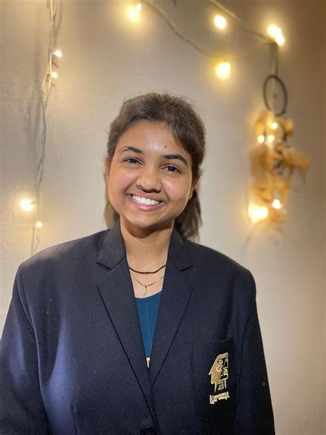 Thanujaa Shri S Medium