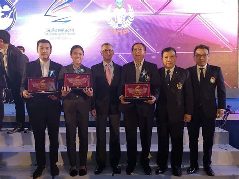 ผศ พิมล ศรีวิกรม์ นายกสมาคมกีฬาเทควันโดแห่งประเทศไทย พร้อมด้วยคุณธนฑิตย์ รักตะบุตร รองเลขาธิการ