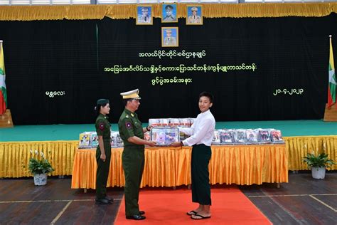 အလယ်ပိုင်းတိုင်းစစ်ဌာနချုပ်နှင့် ကွပ်ကဲမှုအောက် တပ်ရင်း တပ်ဖွဲ့များ၌ အခြေခံအင်္ဂလိပ် သဒ္ဒါနှင့