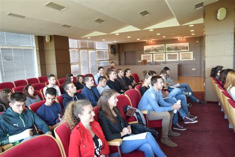 УНСС Втора информационна среща с работодатели от сектора на недвижимите имоти