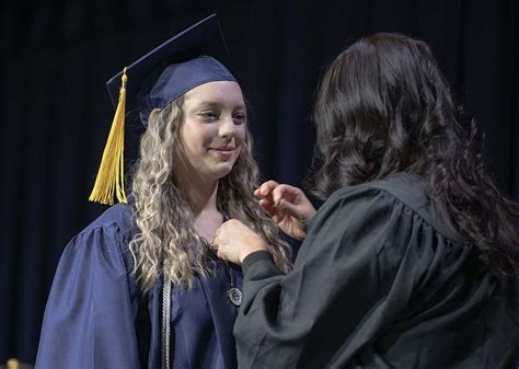 Gutwein Encourages Bchp Graduates To Keep Listening Learning