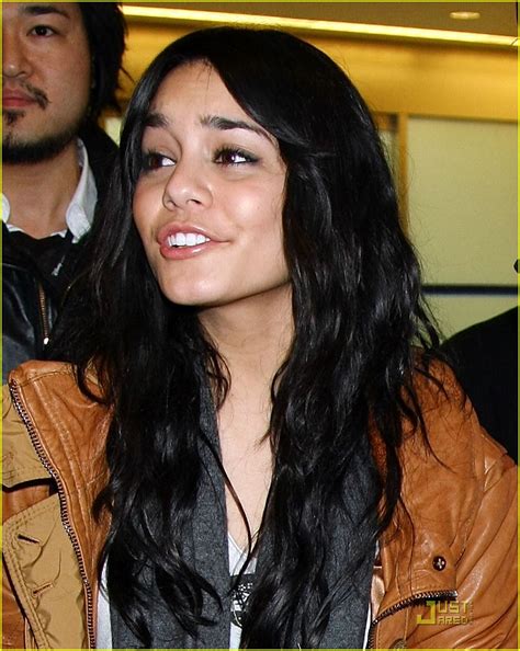 Zanessa Mania Hits Tokyo Photo 57251 Photo Gallery Just Jared Jr