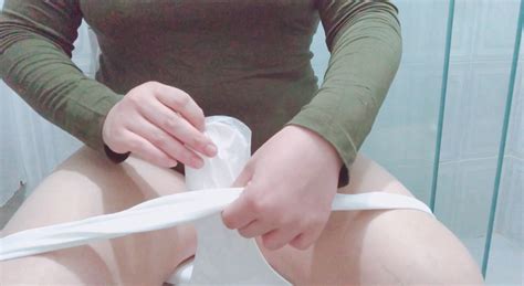 Chiara And Yumi Exploring Fetishes Bbw Jeans Whale Tail Buttcrack Fetish