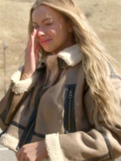 Mayci Sherpa Jacket Mormon Wives S02 Cozy Winter Essential
