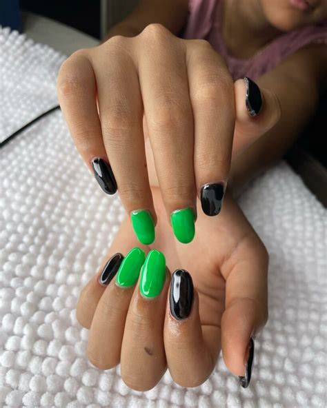 27 Eye Catching Ideas For Black And Green Nails Nail Designs Daily