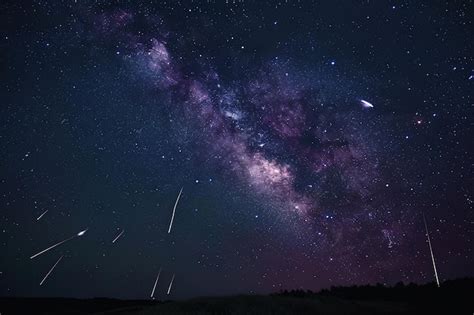 Premium Photo Night Sky Photography Capturing Meteor Showers Or Auroras