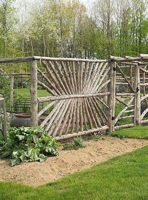 22 Coyote Fencing Latillas Ideas Fence Design Garden Fencing Garden
