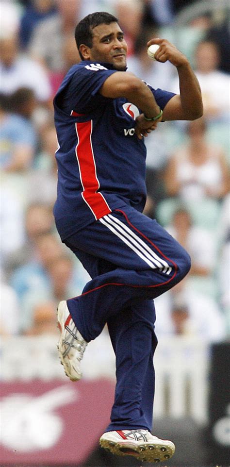 Samit Patel In His Delivery Stride
