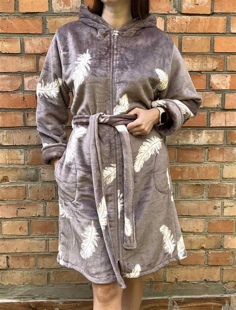 Халат на замку з капюшоном Тканина вельсофт Розмір Л 48 50 Хл 50 52 продажа цена в Хмельницком