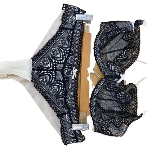 Elle Macpherson Intimates Lingerie Set S