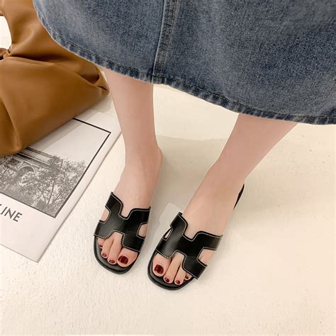 8s Cod（sole Hard Rubber）leather Material Korean Fashion Womens Flat Sandals Slippers 770 H