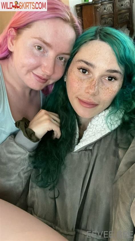 Eevee Bee Eeveebeeshow Eevee Bee Eeveebee Nude Onlyfans