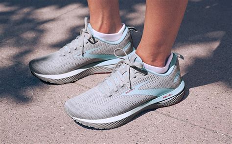 Brooks Running Shoes Store Near Me Discount