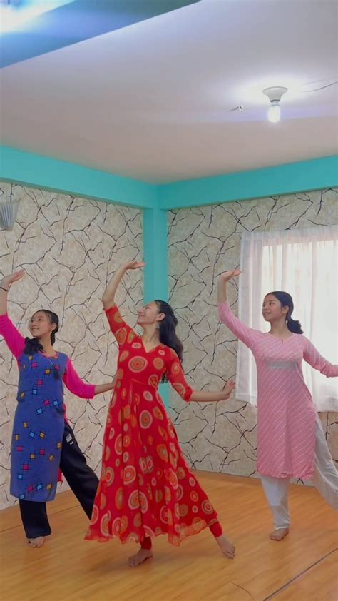 Riyana Manandhar Riyana Mdr • Instagram Photos And Videos