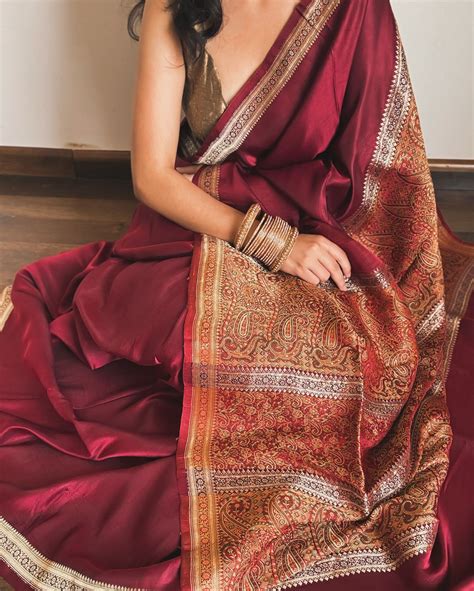 desi aesthetics 🪞🦢 saree on me vs on the floor 🥀 how do we love the