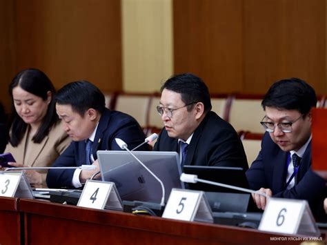 Үндэсний баялгийн сангийн тухай хуулийн төслийг анхны хэлэлцүүлэгт