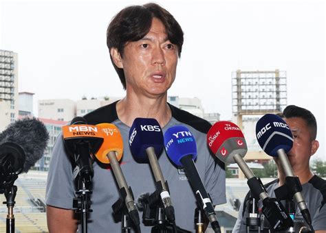 홍명보 감독 “경기력 가장 좋은 선수 내보내 일본 잡는다” 서울신문