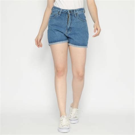 Style Celana Pendek Cewek Praktis Dan Anti Gerah