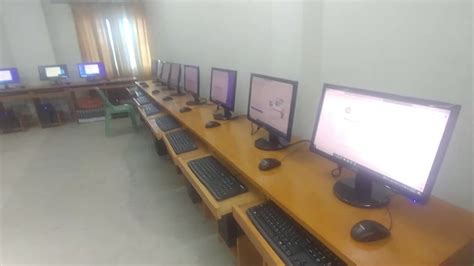 Easeen Patwary On Linkedin Bubt Computer Lab 2 Building No 4