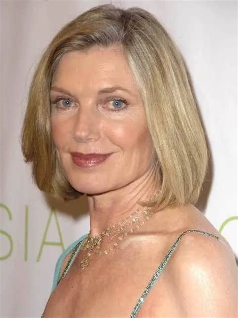 Susan Sullivan 63 Scrolller