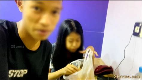 နာမည်ကြီးနေတဲ့ အတွဲလေး Famous Myanmar Couple Sex Video ကိုစားကြီး