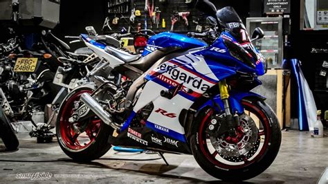 Custom Paint Yamaha R6