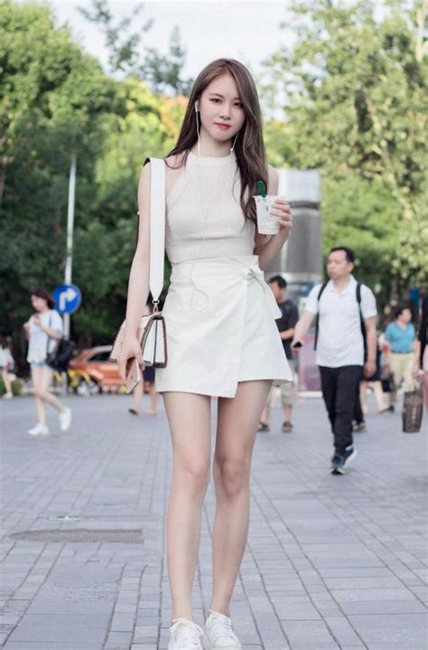 身材高挑气质也出众图 小姐姐穿得最有淑女韵味了